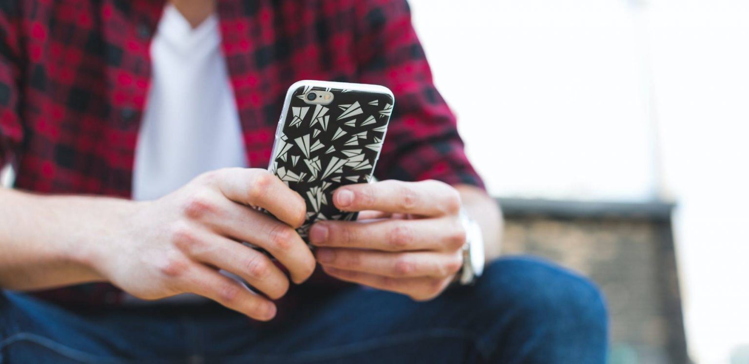 20 Best Phone Grips & Cell Phone Grips In 2025 - Grip Mobile Phones