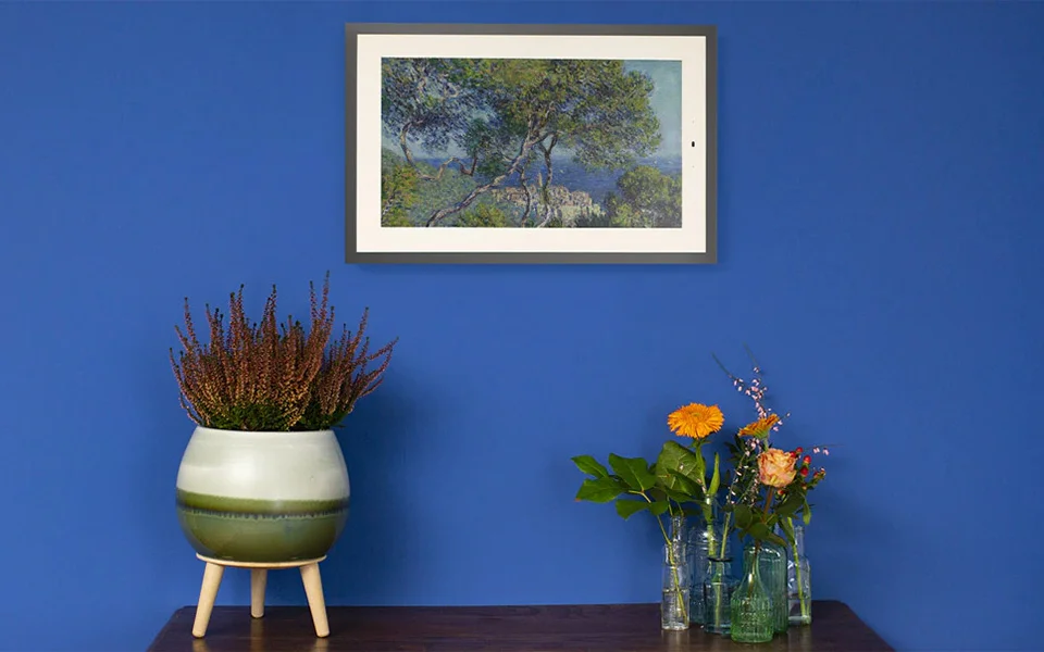 Lenovo's Elegant Digital Smart Frame Stand - Gadget User