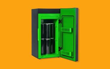 Microsoft Xbox Mini Fridge – Gamers, How Cool Is This?
